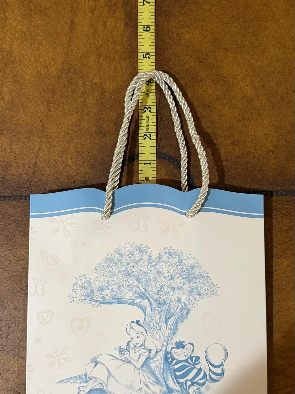 Disney Club 33 | Party Supplies | New Disneyland Club 33 Alice In ...